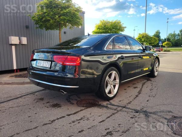Melns Audi A8 2013 Rīga, ar dzinēja tilpumu 3.00 L un nobraukumu 380 tūkst. km par 13100 €, foto 4 vietnē AUTOMOTO.COM.LV