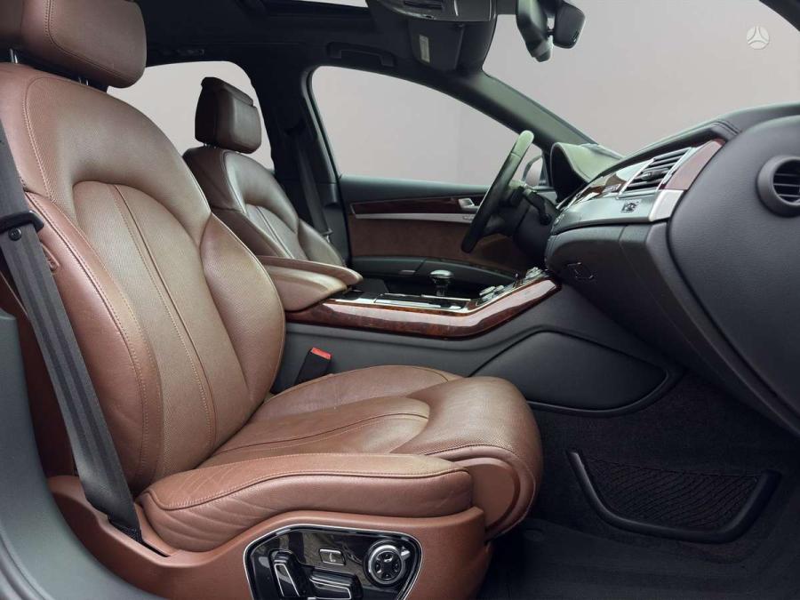 Melns Audi A8 2013 Kauņa, ar dzinēja tilpumu 3.00 L un nobraukumu 280 tūkst. km par 11799 €, foto 9 vietnē AUTOMOTO.COM.LV