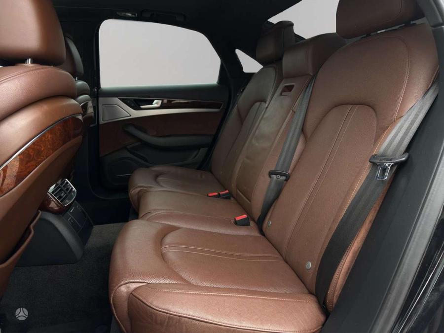 Melns Audi A8 2013 Kauņa, ar dzinēja tilpumu 3.00 L un nobraukumu 280 tūkst. km par 11799 €, foto 13 vietnē AUTOMOTO.COM.LV