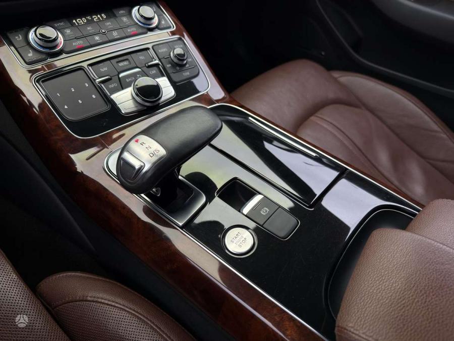 Melns Audi A8 2013 Kauņa, ar dzinēja tilpumu 3.00 L un nobraukumu 280 tūkst. km par 11799 €, foto 17 vietnē AUTOMOTO.COM.LV