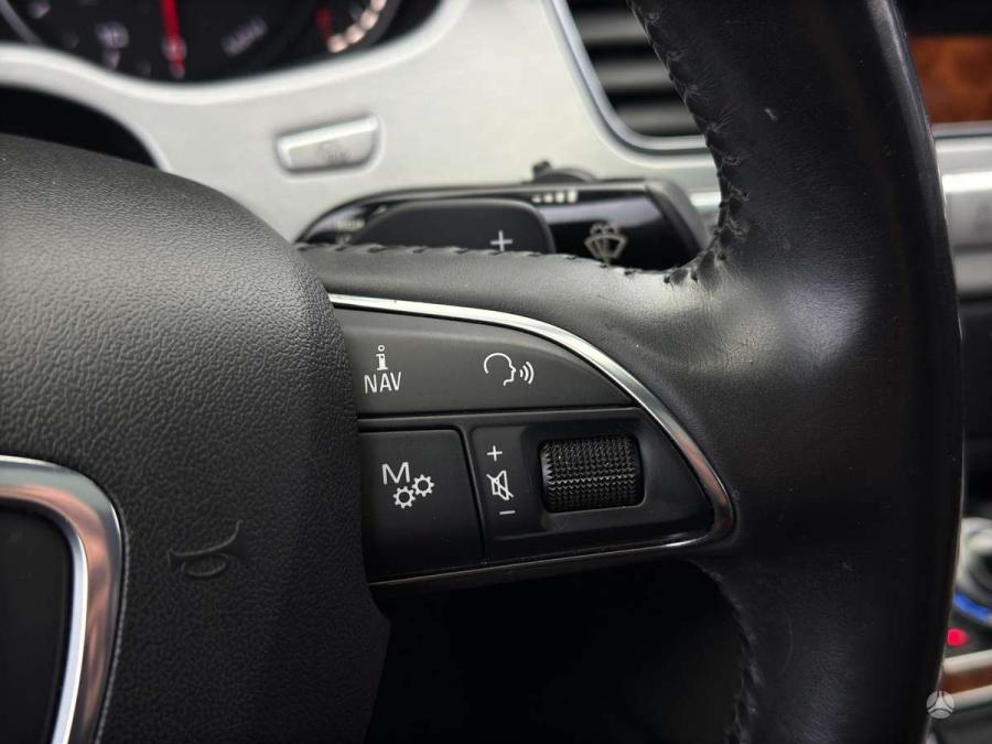 Melns Audi A8 2013 Kauņa, ar dzinēja tilpumu 3.00 L un nobraukumu 280 tūkst. km par 11799 €, foto 20 vietnē AUTOMOTO.COM.LV