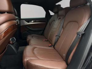 Black Audi A8 2013 in Kaunas, with an engine capacity of 3.00 L and mileage of 280 thousand km for 11799 €, photo 13 on AUTOMOTO.COM.LV