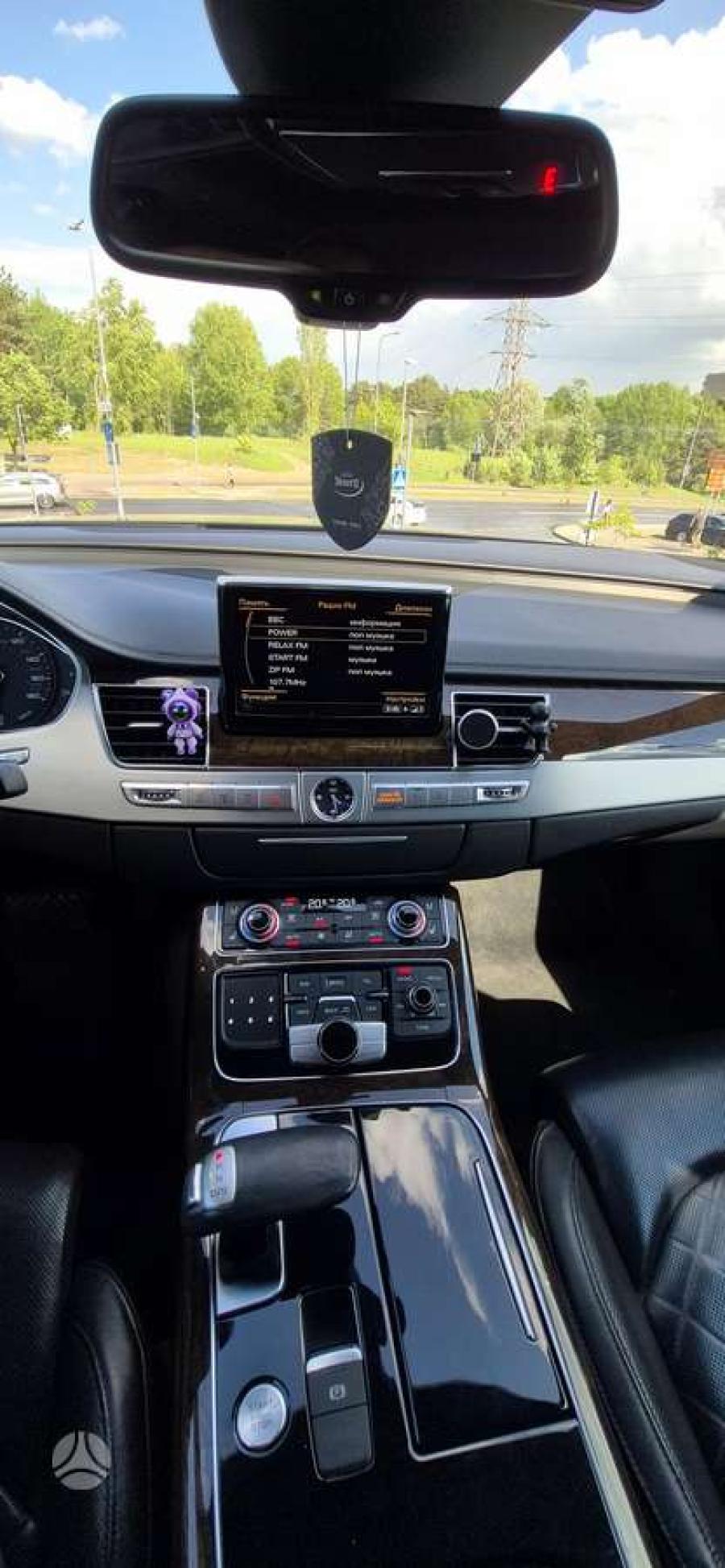 Melns Audi A8 2013 Viļņa, ar dzinēja tilpumu 4.00 L un nobraukumu 215 tūkst. km par 11500 €, foto 11 vietnē AUTOMOTO.COM.LV