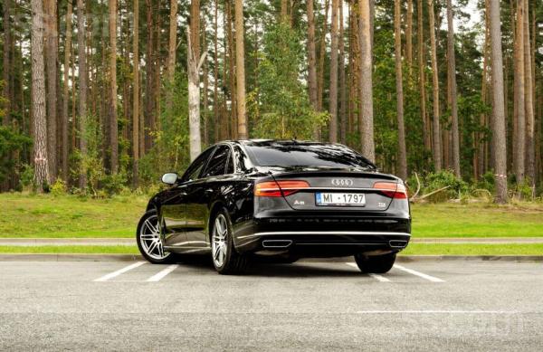Melns Audi A8 2014 Rīga, ar dzinēja tilpumu 3.00 L un nobraukumu 333 tūkst. km par 18190 €, foto 7 vietnē AUTOMOTO.COM.LV