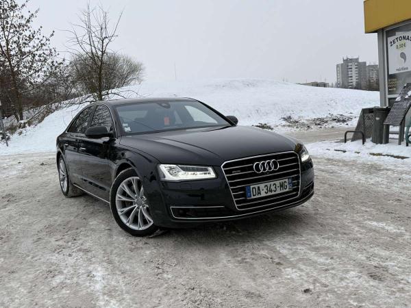 Black Audi A8 2014 in Panevezys, with an engine capacity of 2.97 L and mileage of 248 thousand km for 18590 €, photo 3 on AUTOMOTO.COM.LV