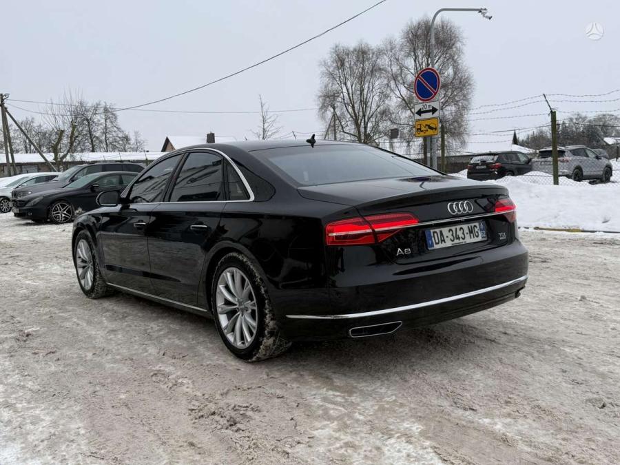Melns Audi A8 2014 Panevēža, ar dzinēja tilpumu 2.97 L un nobraukumu 248 tūkst. km par 18590 €, foto 8 vietnē AUTOMOTO.COM.LV