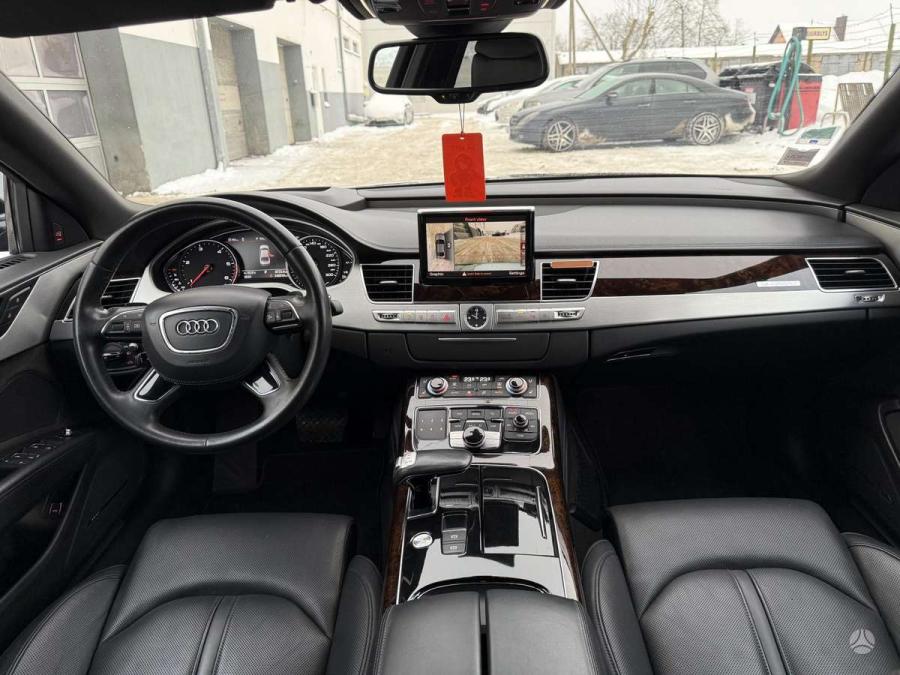 Melns Audi A8 2014 Panevēža, ar dzinēja tilpumu 2.97 L un nobraukumu 248 tūkst. km par 18590 €, foto 14 vietnē AUTOMOTO.COM.LV