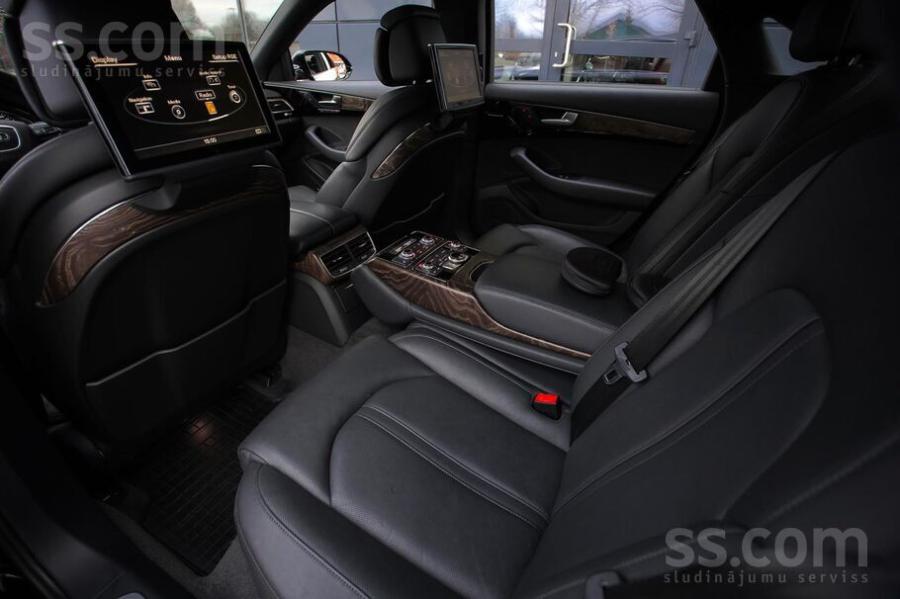 Black Audi A8 2014 in Riga, with an engine capacity of 4.20 L and mileage of 202 thousand km for 25000 €, photo 1 on AUTOMOTO.COM.LV