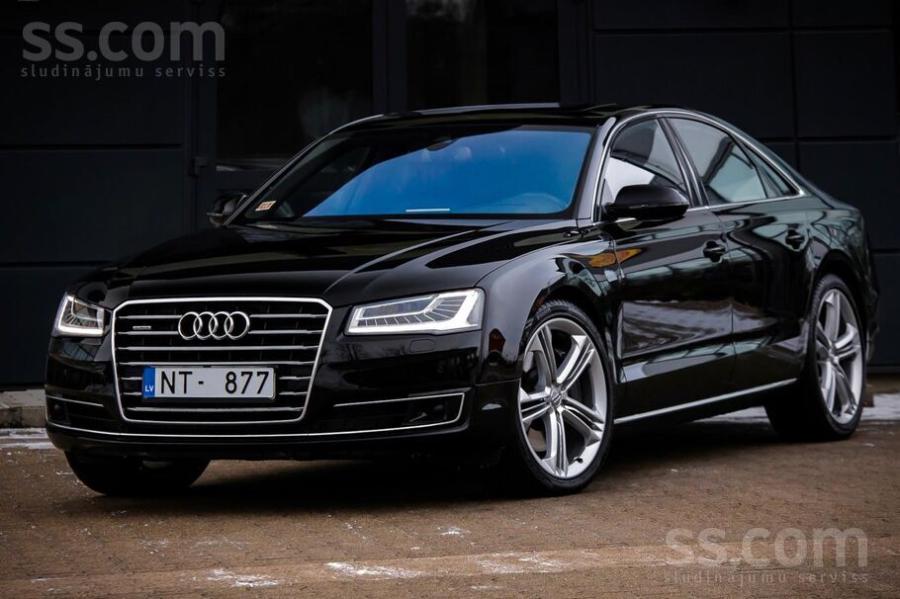 Black Audi A8 2014 in Riga, with an engine capacity of 4.20 L and mileage of 202 thousand km for 25000 €, photo 5 on AUTOMOTO.COM.LV