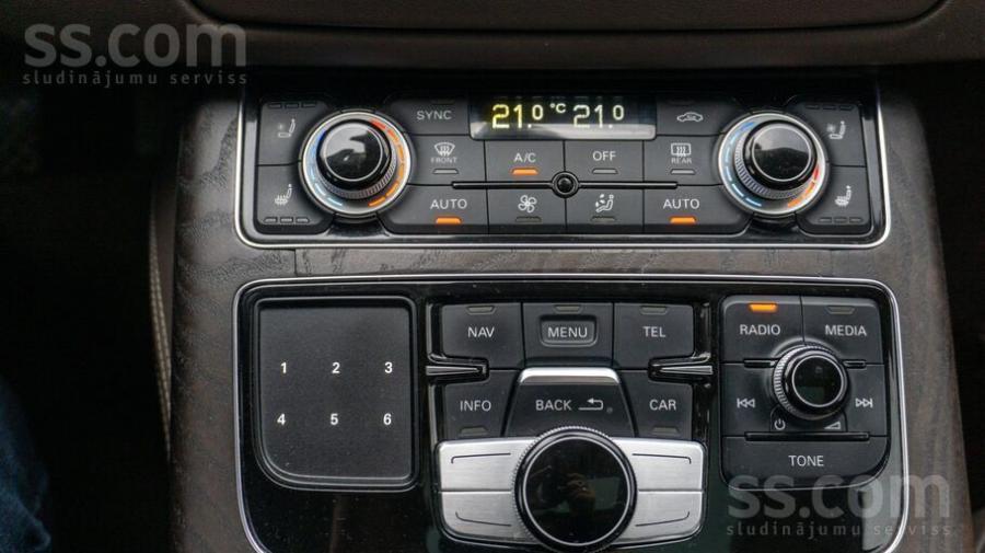 Melns Audi A8 2014 Rīga, ar dzinēja tilpumu 3.00 L un nobraukumu 333 tūkst. km par 17190 €, foto 17 vietnē AUTOMOTO.COM.LV