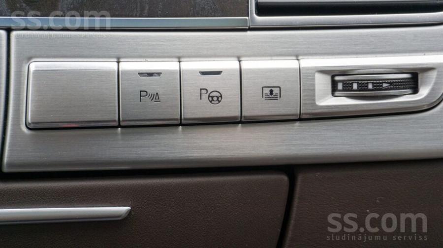 Melns Audi A8 2014 Rīga, ar dzinēja tilpumu 3.00 L un nobraukumu 333 tūkst. km par 17190 €, foto 19 vietnē AUTOMOTO.COM.LV