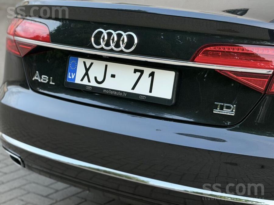 Black Audi A8 2014 in Jurmala, with an engine capacity of 3.00 L and mileage of 228 thousand km for 23800 €, photo 7 on AUTOMOTO.COM.LV