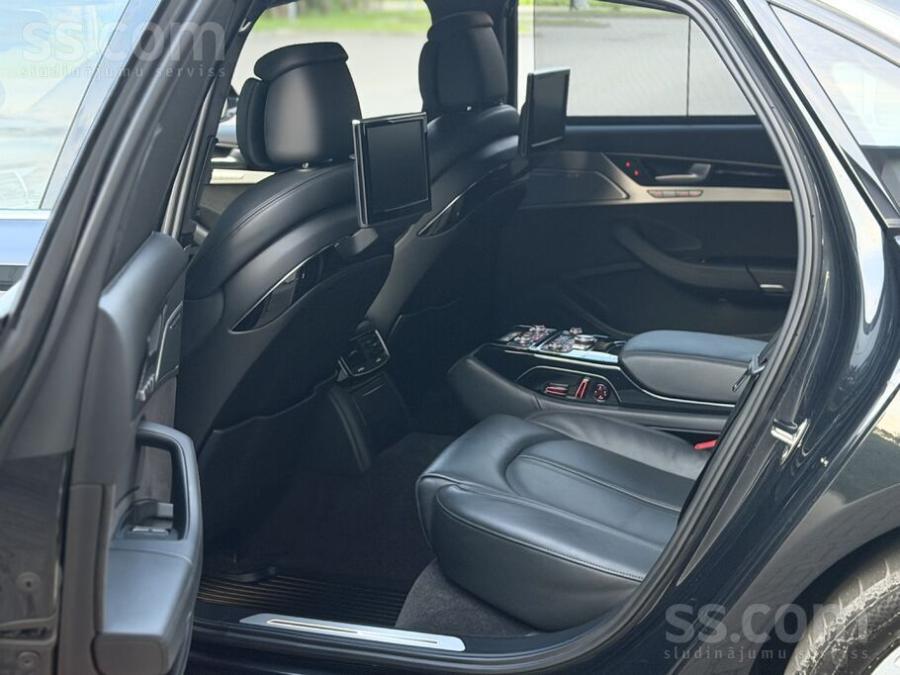 Black Audi A8 2014 in Jurmala, with an engine capacity of 3.00 L and mileage of 228 thousand km for 23800 €, photo 11 on AUTOMOTO.COM.LV