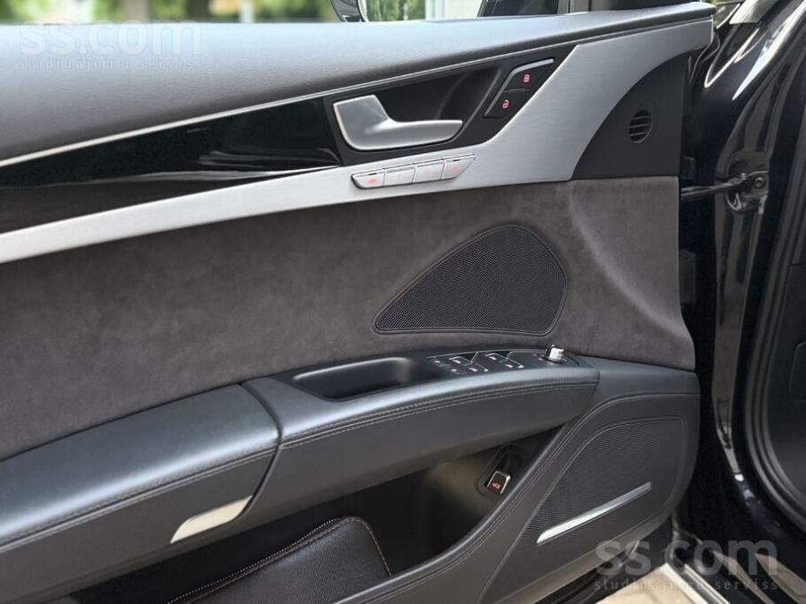 Black Audi A8 2014 in Jurmala, with an engine capacity of 3.00 L and mileage of 228 thousand km for 23800 €, photo 18 on AUTOMOTO.COM.LV