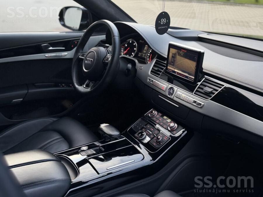 Black Audi A8 2014 in Jurmala, with an engine capacity of 3.00 L and mileage of 228 thousand km for 23800 €, photo 21 on AUTOMOTO.COM.LV