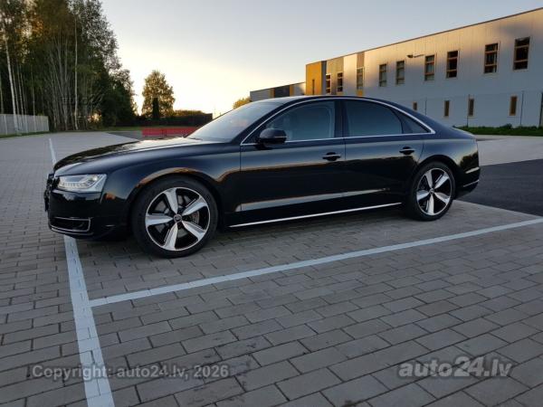 Melns Audi A8 2014 Tallina, ar dzinēja tilpumu 4.20 L un nobraukumu 224 tūkst. km par 27500 €, foto 1 vietnē AUTOMOTO.COM.LV