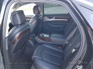 Black Audi A8 2014 in Tallinn, with an engine capacity of 4.20 L and mileage of 224 thousand km for 27500 €, photo 12 on AUTOMOTO.COM.LV