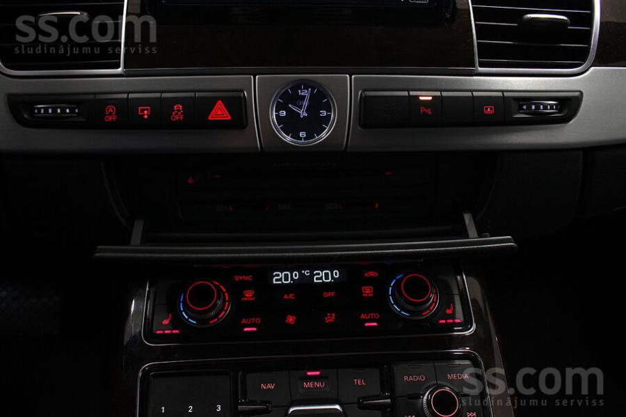 Melns Audi A8 2014 Rīga, ar dzinēja tilpumu 3.00 L un nobraukumu 262 tūkst. km par 17500 €, foto 18 vietnē AUTOMOTO.COM.LV