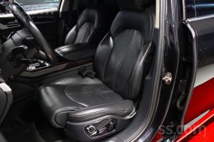 Black Audi A8 2014 in Riga, with an engine capacity of 3.00 L and mileage of 262 thousand km for 17500 €, photo 11 on AUTOMOTO.COM.LV