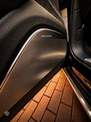 Black Audi A8 2014 in Vilnius, with an engine capacity of 3.99 L and mileage of 152 thousand km for 21000 €, photo 8 on AUTOMOTO.COM.LV