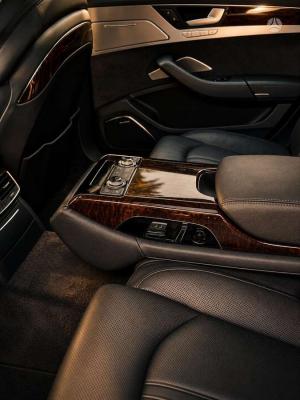 Black Audi A8 2014 in Vilnius, with an engine capacity of 3.99 L and mileage of 152 thousand km for 21000 €, photo 17 on AUTOMOTO.COM.LV