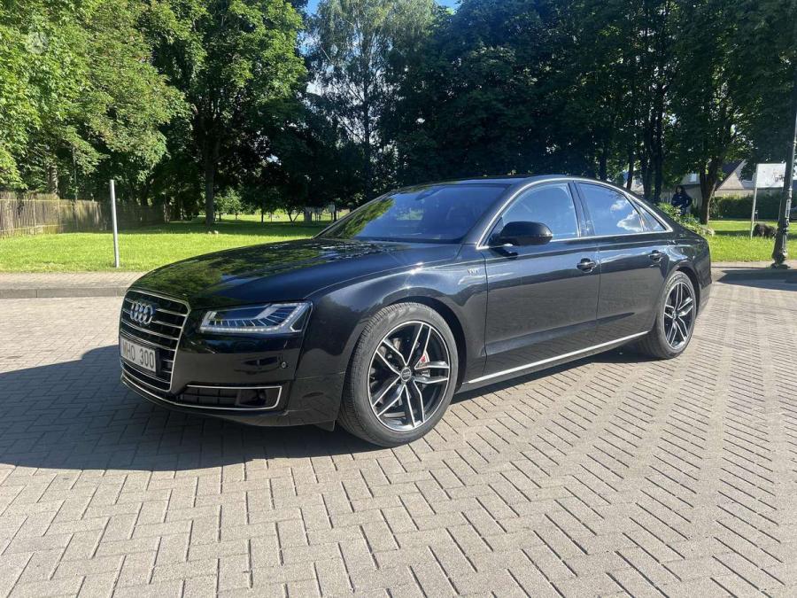Melns Audi A8 2014 Jonava, ar dzinēja tilpumu 3.00 L un nobraukumu 283 tūkst. km par 24000 €, foto 1 vietnē AUTOMOTO.COM.LV