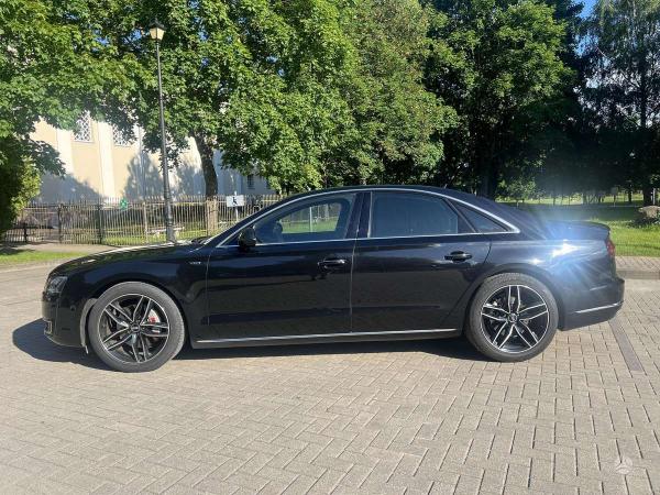 Melns Audi A8 2014 Jonava, ar dzinēja tilpumu 3.00 L un nobraukumu 283 tūkst. km par 24000 €, foto 2 vietnē AUTOMOTO.COM.LV