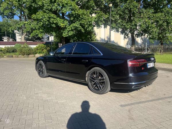 Melns Audi A8 2014 Jonava, ar dzinēja tilpumu 3.00 L un nobraukumu 283 tūkst. km par 24000 €, foto 3 vietnē AUTOMOTO.COM.LV