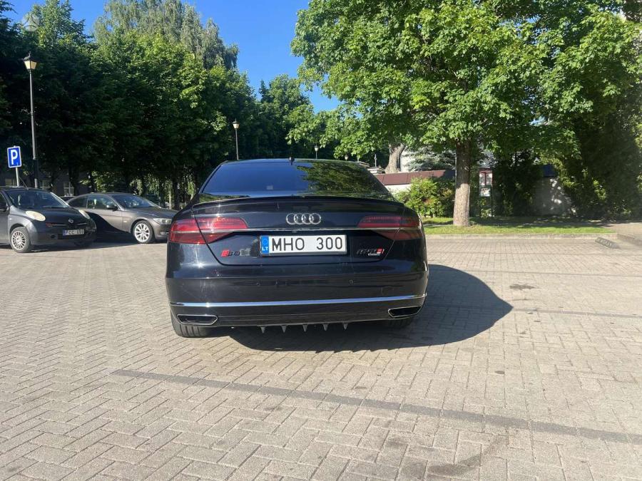 Melns Audi A8 2014 Jonava, ar dzinēja tilpumu 3.00 L un nobraukumu 283 tūkst. km par 24000 €, foto 5 vietnē AUTOMOTO.COM.LV
