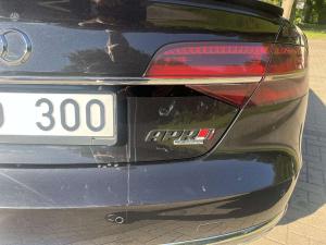 Melns Audi A8 2014 Jonava, ar dzinēja tilpumu 3.00 L un nobraukumu 283 tūkst. km par 24000 €, foto 16 vietnē AUTOMOTO.COM.LV