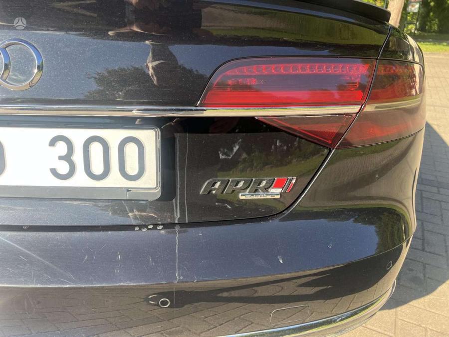 Melns Audi A8 2014 Jonava, ar dzinēja tilpumu 3.00 L un nobraukumu 283 tūkst. km par 24000 €, foto 16 vietnē AUTOMOTO.COM.LV