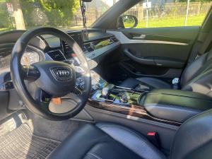 Melns Audi A8 2014 Jonava, ar dzinēja tilpumu 3.00 L un nobraukumu 283 tūkst. km par 24000 €, foto 18 vietnē AUTOMOTO.COM.LV