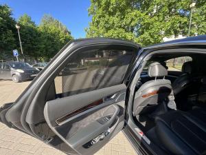 Melns Audi A8 2014 Jonava, ar dzinēja tilpumu 3.00 L un nobraukumu 283 tūkst. km par 24000 €, foto 20 vietnē AUTOMOTO.COM.LV