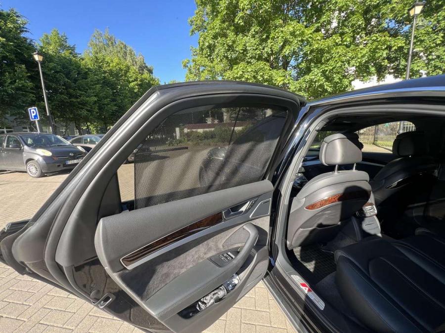 Melns Audi A8 2014 Jonava, ar dzinēja tilpumu 3.00 L un nobraukumu 283 tūkst. km par 24000 €, foto 20 vietnē AUTOMOTO.COM.LV