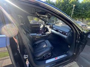 Melns Audi A8 2014 Jonava, ar dzinēja tilpumu 3.00 L un nobraukumu 283 tūkst. km par 24000 €, foto 25 vietnē AUTOMOTO.COM.LV