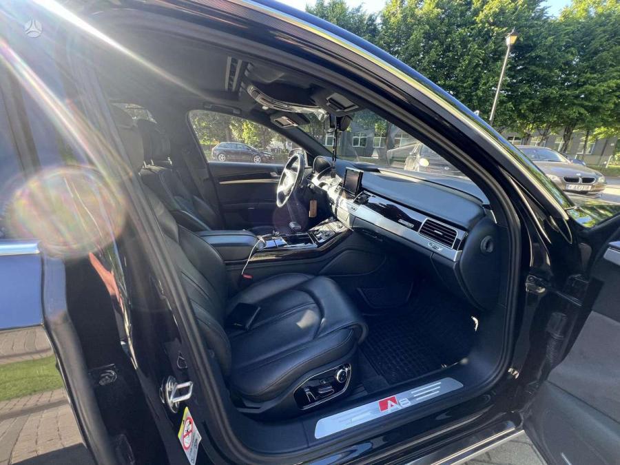 Melns Audi A8 2014 Jonava, ar dzinēja tilpumu 3.00 L un nobraukumu 283 tūkst. km par 24000 €, foto 25 vietnē AUTOMOTO.COM.LV