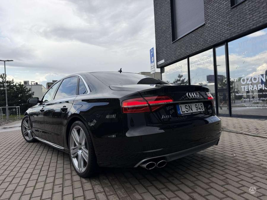Melns Audi A8 2014 Kauņa, ar dzinēja tilpumu 3.00 L un nobraukumu 177 tūkst. km par 23500 €, foto 3 vietnē AUTOMOTO.COM.LV