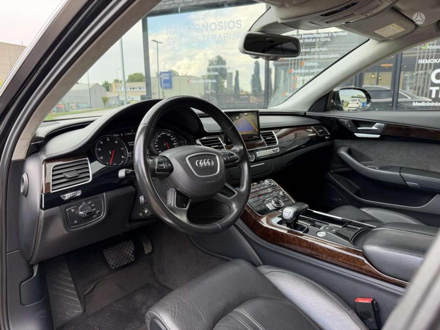 Melns Audi A8 2014 Kauņa, ar dzinēja tilpumu 3.00 L un nobraukumu 177 tūkst. km par 23500 €, foto 24 vietnē AUTOMOTO.COM.LV