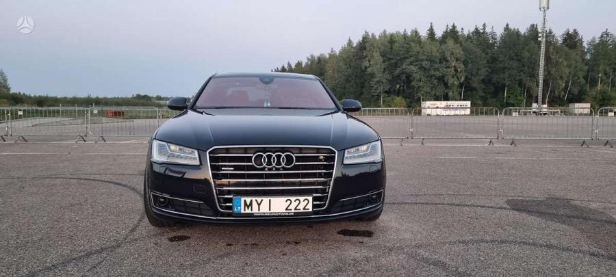 Black Audi A8 2014 in Vilnius, with an engine capacity of 2.97 L and mileage of 166 thousand km for 25500 €, photo 4 on AUTOMOTO.COM.LV