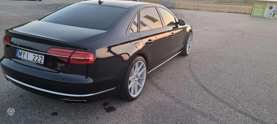 Black Audi A8 2014 in Vilnius, with an engine capacity of 2.97 L and mileage of 166 thousand km for 25500 €, photo 9 on AUTOMOTO.COM.LV