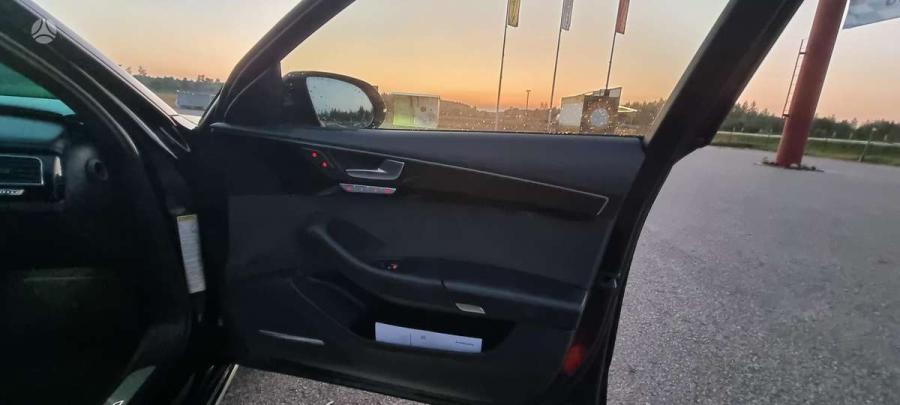 Melns Audi A8 2014 Viļņa, ar dzinēja tilpumu 2.97 L un nobraukumu 166 tūkst. km par 25500 €, foto 30 vietnē AUTOMOTO.COM.LV