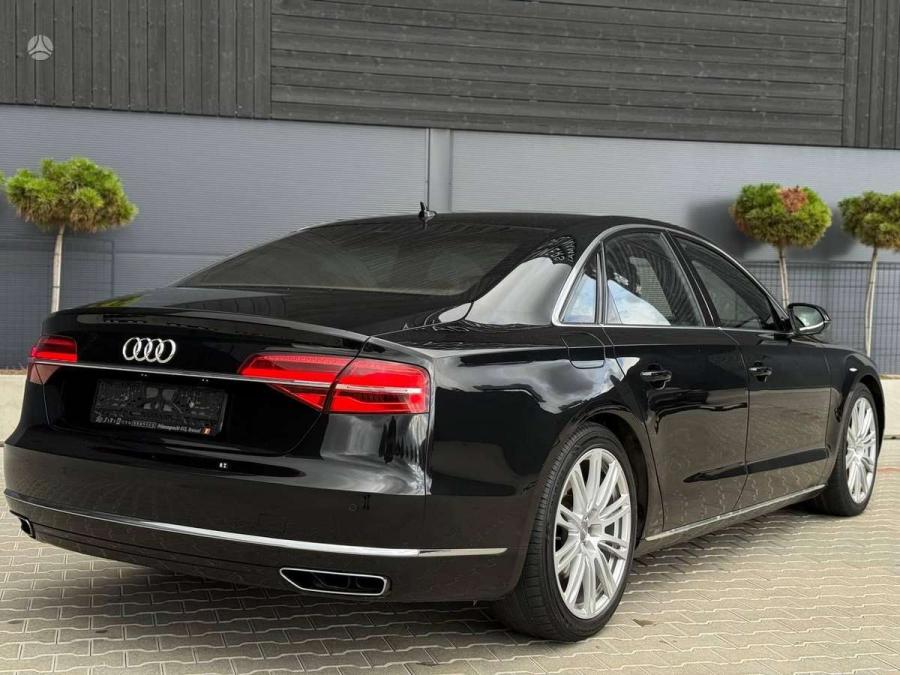 Melns Audi A8 2014 Šauļi, ar dzinēja tilpumu 2.97 L un nobraukumu 300 tūkst. km par 20500 €, foto 9 vietnē AUTOMOTO.COM.LV