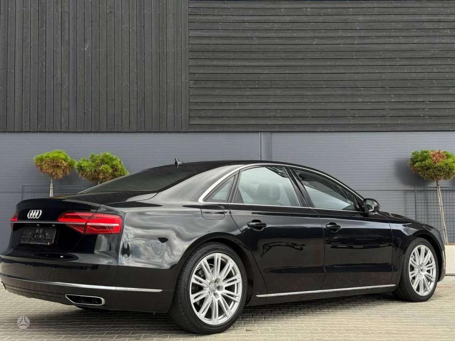 Melns Audi A8 2014 Šauļi, ar dzinēja tilpumu 2.97 L un nobraukumu 300 tūkst. km par 20500 €, foto 10 vietnē AUTOMOTO.COM.LV