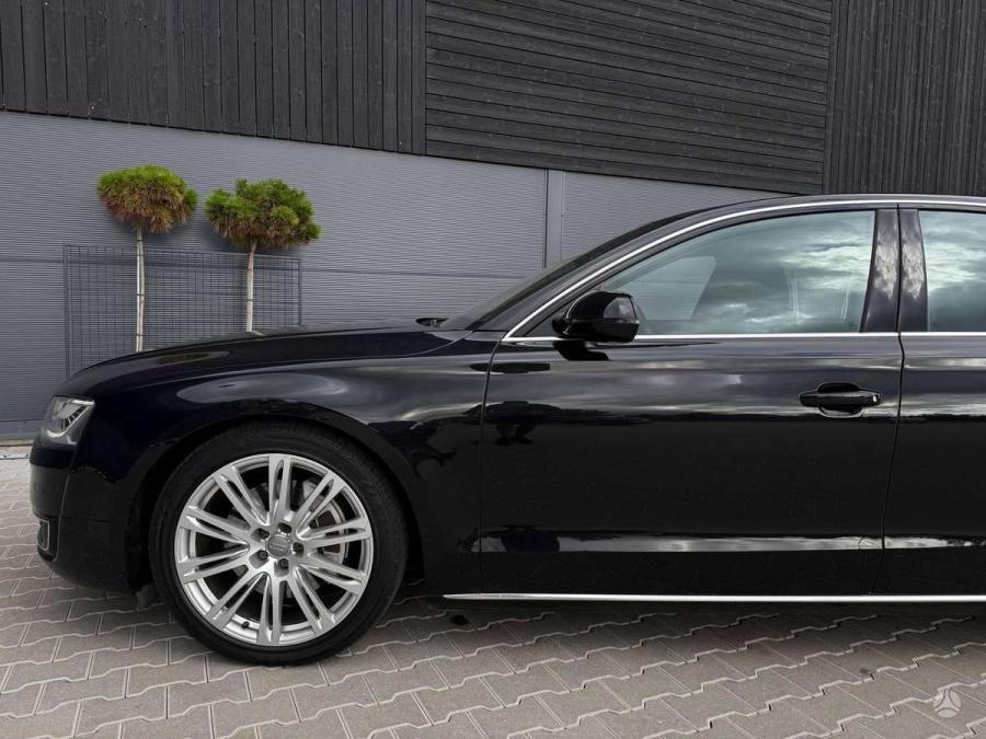 Melns Audi A8 2014 Šauļi, ar dzinēja tilpumu 2.97 L un nobraukumu 300 tūkst. km par 20500 €, foto 11 vietnē AUTOMOTO.COM.LV