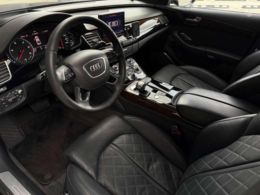 Melns Audi A8 2014 Šauļi, ar dzinēja tilpumu 2.97 L un nobraukumu 300 tūkst. km par 20500 €, foto 19 vietnē AUTOMOTO.COM.LV