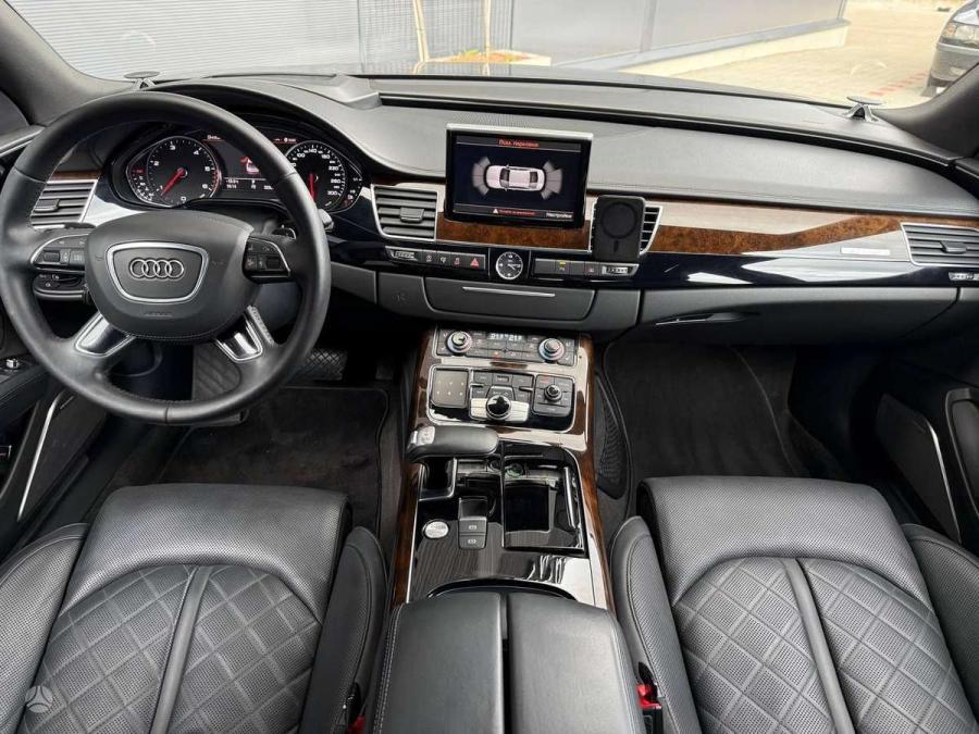 Melns Audi A8 2014 Šauļi, ar dzinēja tilpumu 2.97 L un nobraukumu 300 tūkst. km par 20500 €, foto 26 vietnē AUTOMOTO.COM.LV