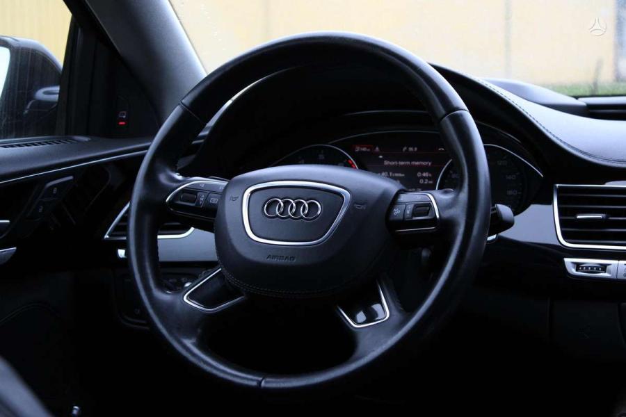 Black Audi A8 2015 in Vilnius, with an engine capacity of 3.99 L and mileage of 266 thousand km for 12700 €, photo 19 on AUTOMOTO.COM.LV