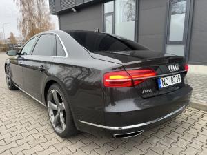 Black Audi A8 2015 in Riga, with an engine capacity of 4.20 L and mileage of 108 thousand km for 24900 €, photo 16 on AUTOMOTO.COM.LV