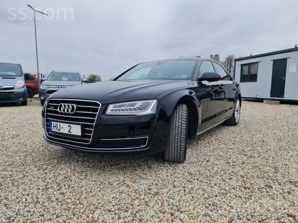 Black Audi A8 2015 in Cesis, with an engine capacity of 3.00 L and mileage of 195 thousand km for 21900 €, photo 2 on AUTOMOTO.COM.LV