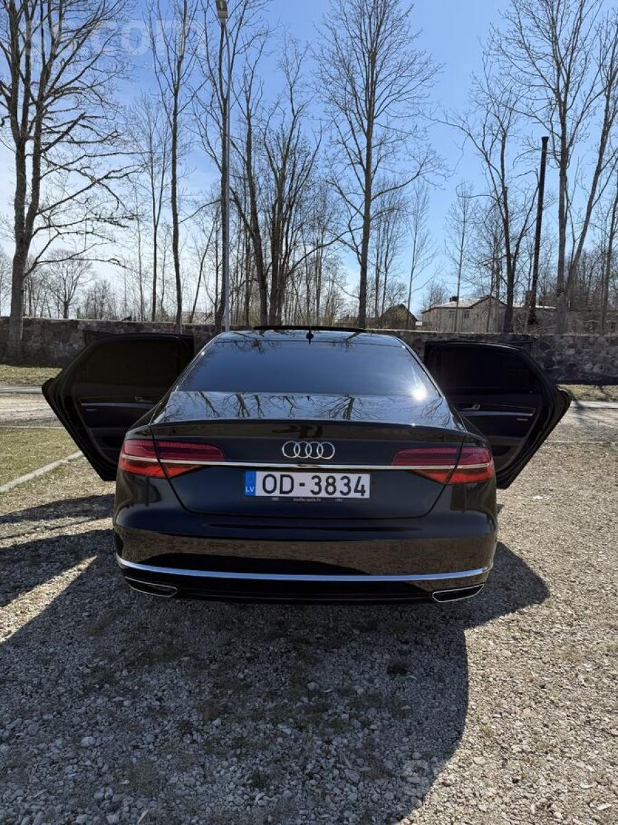 Black Audi A8 2015 in Gulbene, with an engine capacity of 3.00 L and mileage of 151 thousand km for 23000 €, photo 10 on AUTOMOTO.COM.LV